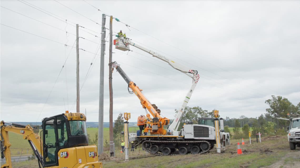 AusNet powers up $400M upgrade program - Utility Magazine