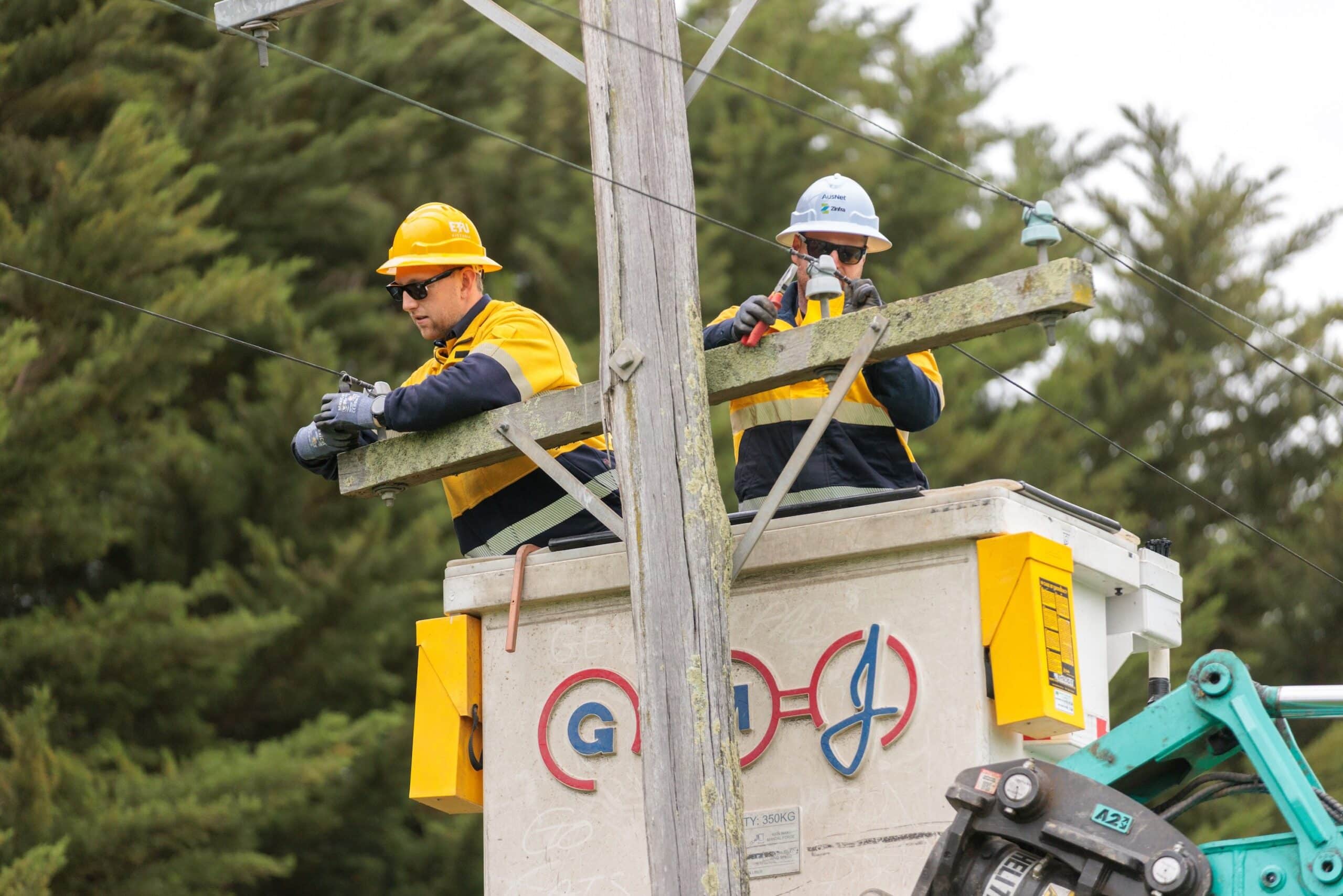 AusNet readies for challenging summer with $331M investment - Utility ...